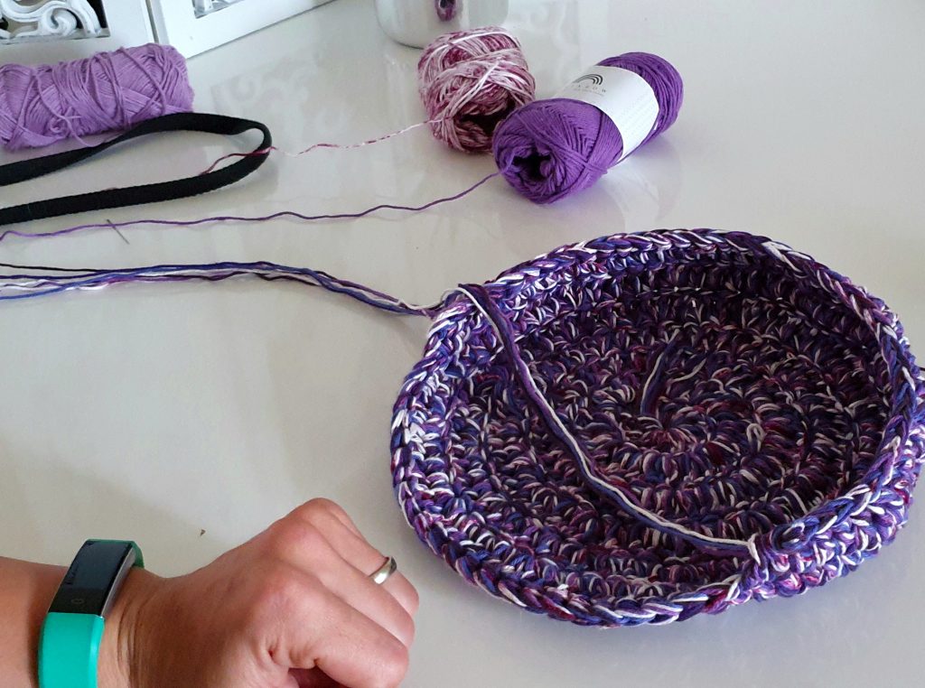 Left Over Yarn Purse – ByKaterina