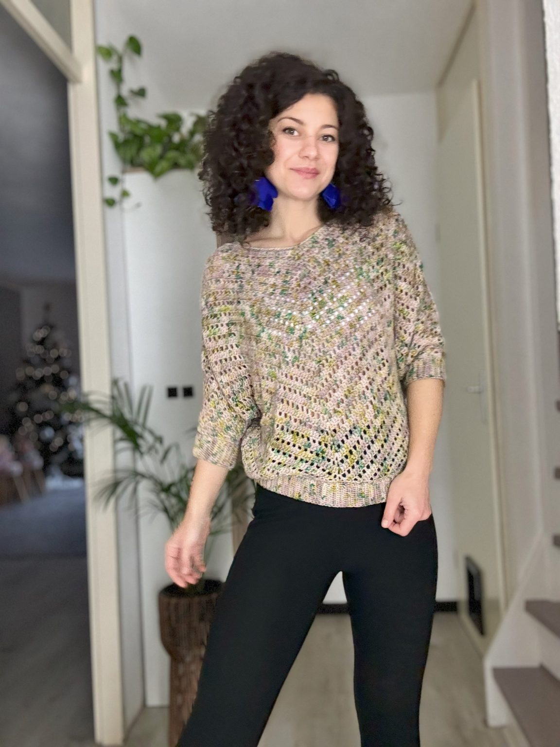 DIY Crochet Blouse: Learn to Crochet a Trendy V-Shaped Pattern | Free ...